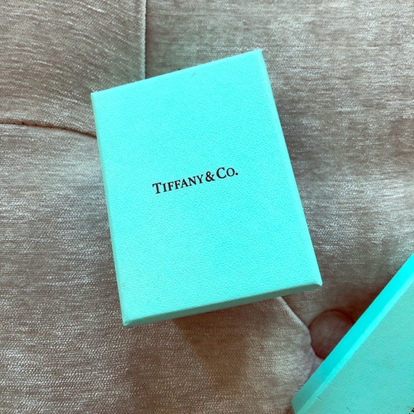 Tiffany & Co. | Jewelry | Tiffany And Co Signature Blue Box | Poshmark
